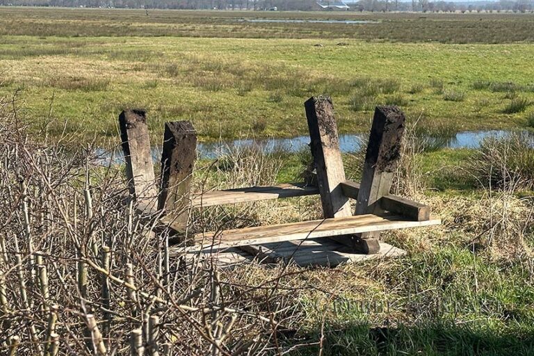 Vernielingen aan observatietoren – Grebbekrant